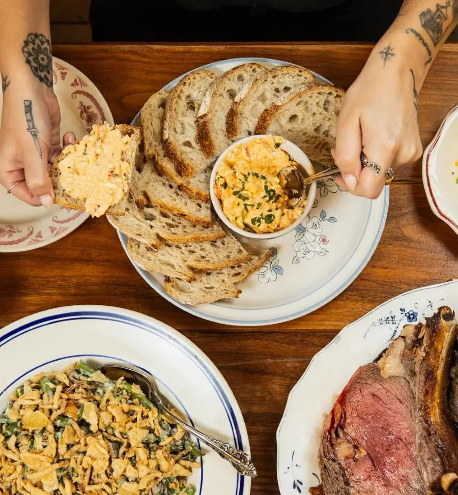 15 Popular Fulton Market Restaurants With The Best Food