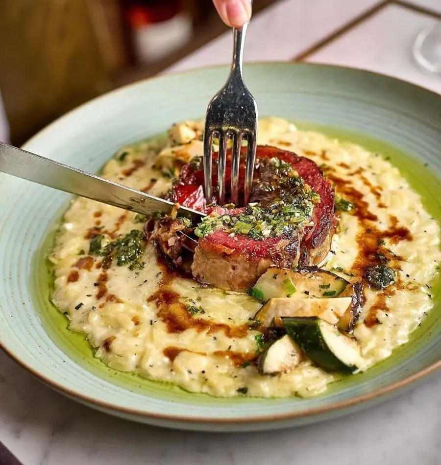 15 Popular Fulton Market Restaurants With The Best Food